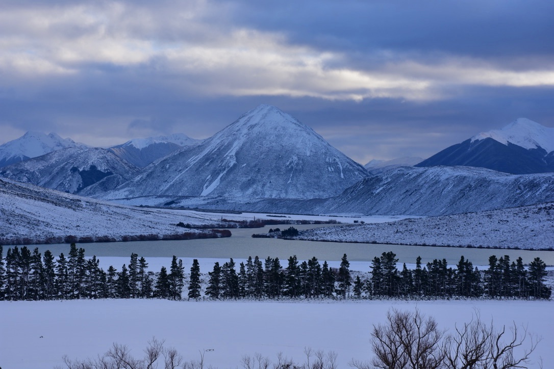 About FLOCKHILL | FLOCKHILL Lodge | New Zealand